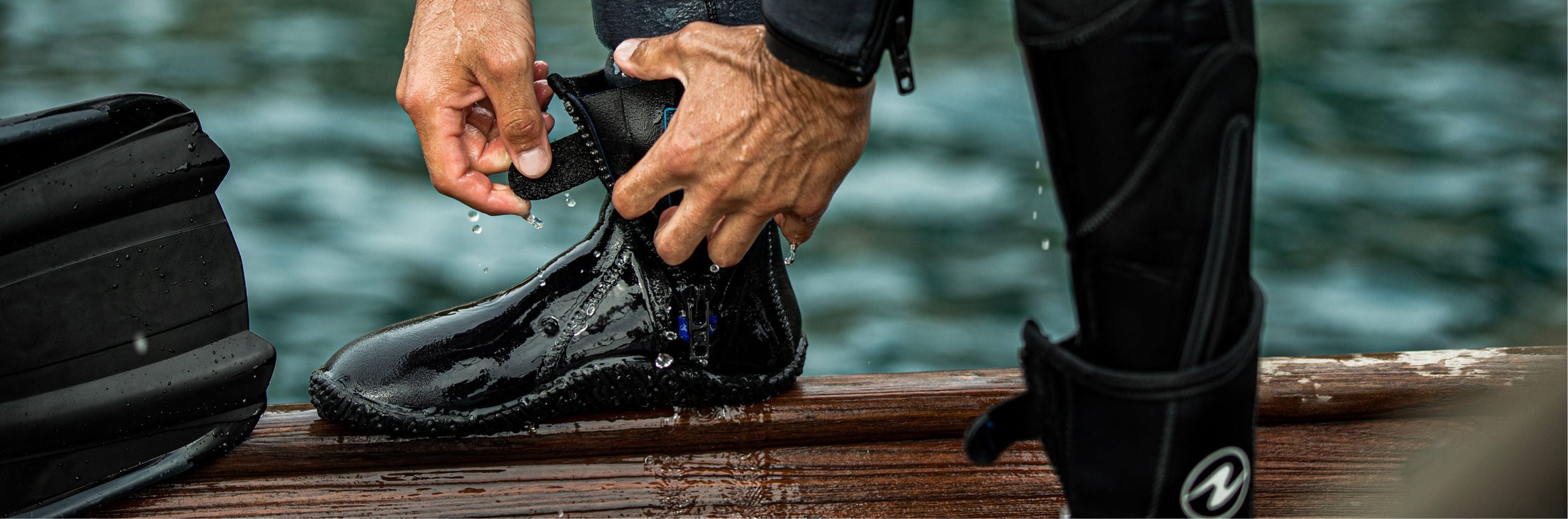 Dive boots for scuba diving: women, men & junior | Aqualung®